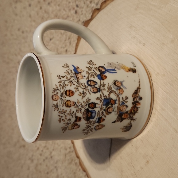 Schmid | Accents | Schmid Saturday Evening Post Family Tree Kug Music ...